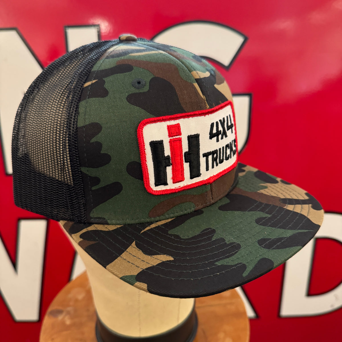IH 4x4 TRUCKS Vintage Patch + Richardson 511 Snapback – Megadeluxe